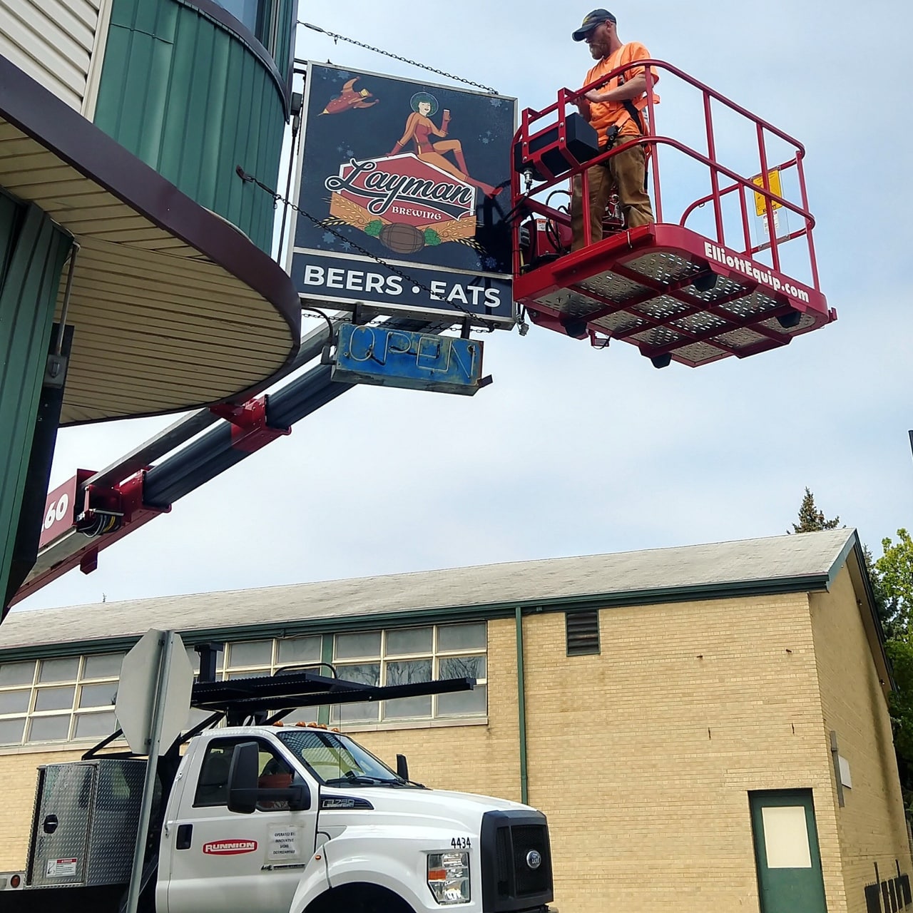 Milwaukee Sign Company | Custom Signs Graphics Experts