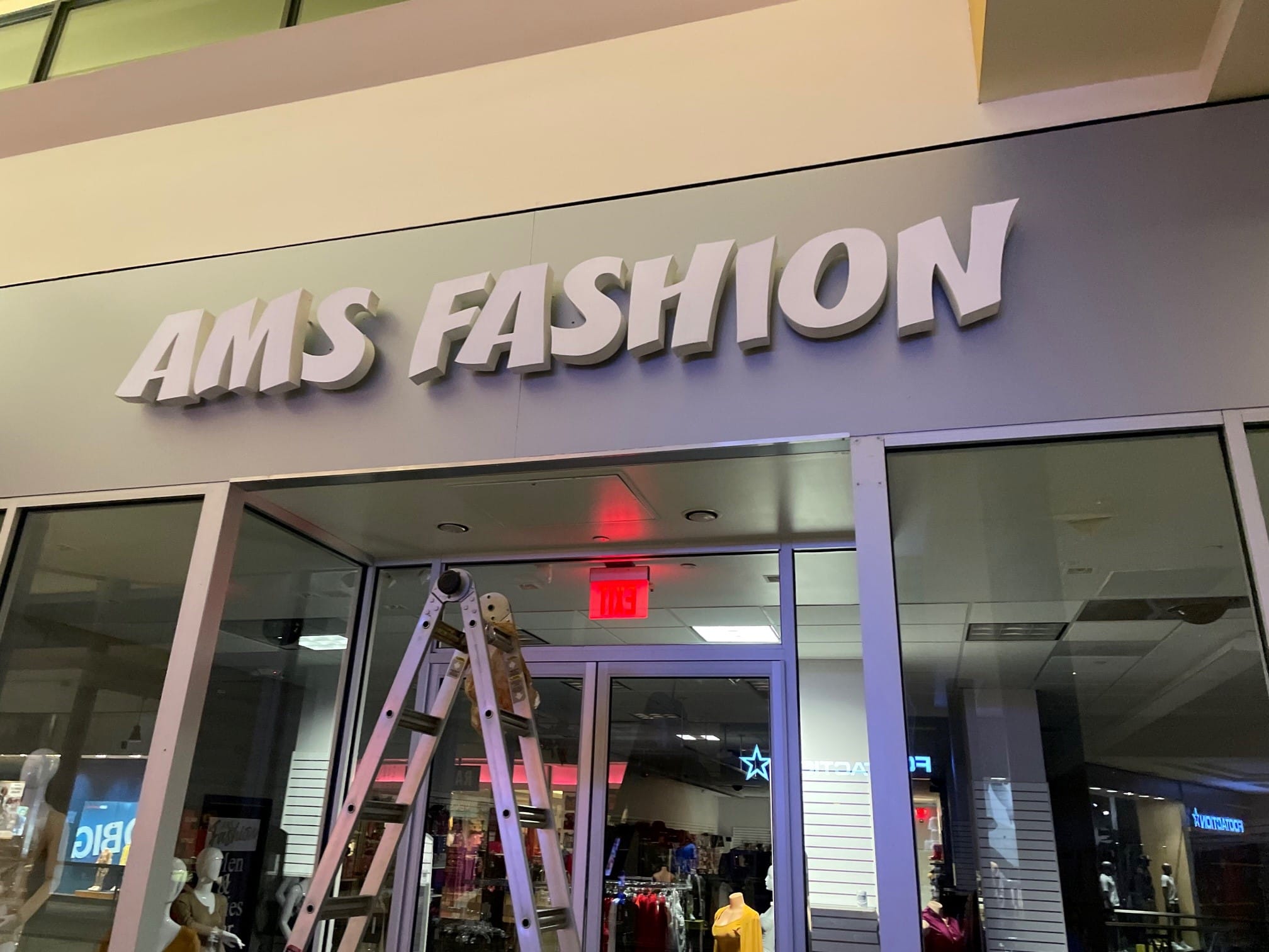 Milwaukee Channel Letters | Custom & Durable Business Signs